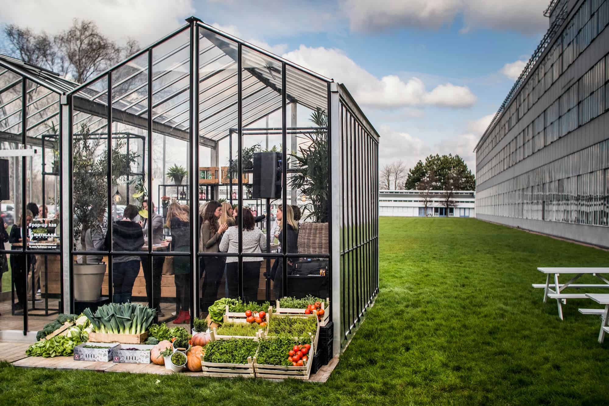 Buitelaar Verhuurt - Pop-upkassen , foodtrucks , stretchtenten en ijsbarren